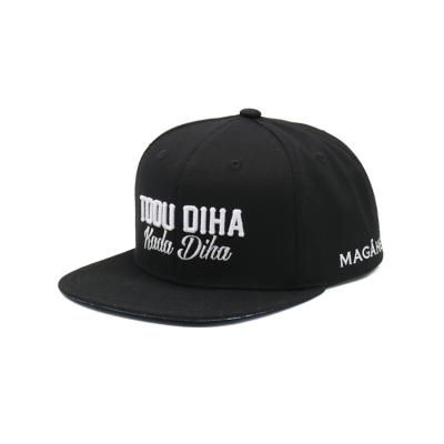 China OEM Custom 6 Panel Pre Curved Brim Mesh Snap Back Sports Hats Trucker Cap 60cm for sale