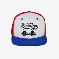 China Lightweight Flat Brim Snapback Hats With 6 Panels 3d Puff Embroidery Hat for sale
