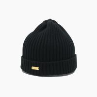 China Custom 100% Acrylic Knit Beanie Hats 58cm Winter Caps with Metal Plate Logo for sale