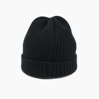 China Custom 100% Acrylic Knit Beanie Hats 58cm Winter Caps with Metal Plate Logo for sale