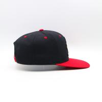 China Custom Flat Brim Snapback Hat Unisex Structured Cotton Cap BSCI ISO 100PCS MOQ for sale