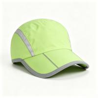 China Custom Sport Cap Low Profile Unstructured Fit Contrast Stitching One Size Adjustable Velcro Closure for sale