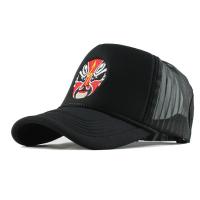 China Custom 2D Embroidered 5-Panel Trucker Cap with Plastic Buckle Closure - 58cm Size, 20K-30K Monthly Capacity for sale