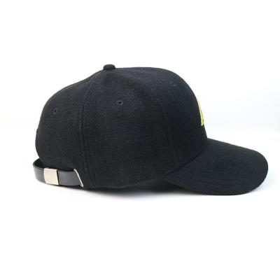 China Custom Embroidered Youth Baseball Hats 6 Panel Snapback Unisex Black Color 58cm for sale