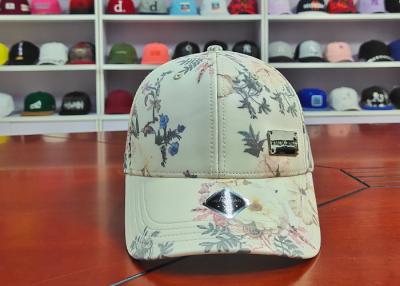 China Custom Flower Metal Label Baseball Cap 100% Cotton Breathable Waterproof Adult Size 58cm for sale