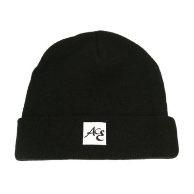 China Custom Crochet Knitted Beanie Winter Skull Ski Cap Slouch Alpaca Hat with Patch Logo 100pcs MOQ for sale