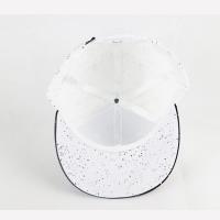 China Custom 3D Rubber Logo Hip Hop Snapback Cap 100% Cotton Flat Bill 5 Panel Black Spots for sale