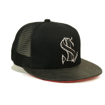 China Custom ODM Snapback Cap with Studded Rhinestone Bling - 58cm Adult Size, 20,000pcs/Day Production Capacity for sale