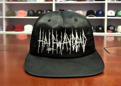 China Custom 100% Cotton Sports Snapback Hat 58cm Adjustable Black Embroidery Logo for sale