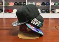 China Custom Unisex Snapback Hat 6 Panel 100% Cotton Adjustable 56-62cm OEM for sale
