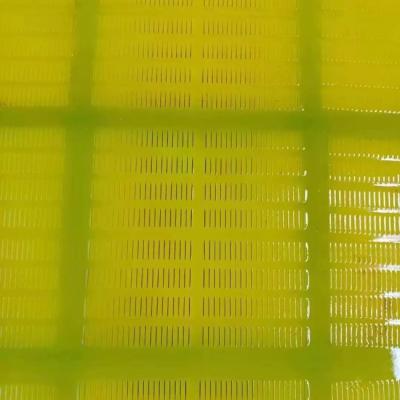 China 40mm Yellow Polyurethane Screen Mat for Mining 1.5mm Wire Diameter High Abrasion Resistance for sale