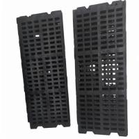 China Low-Noise 30mm Thick Rubber Screen Panel with 50 Shore Hardness for Gold Ore Processing for sale