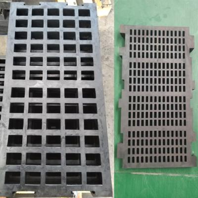 China HUATAO 30mm Thick 305×305mm Rubber Screen Panel Shore Hardness 40-60 Anti-Clogging for Coal Dewatering for sale