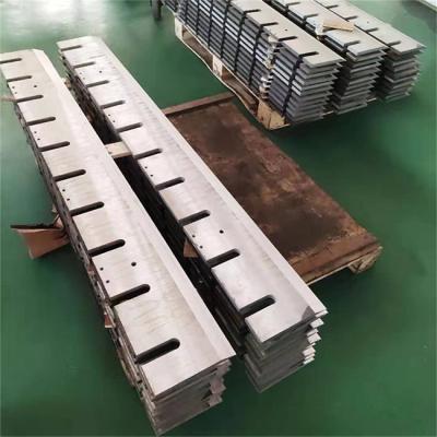 China Veneer Rotary Lathe Blade for Plywood 2700mm Length High Speed Steel for sale
