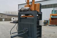 China Hydraulic Carton Compress Baler Packing Machine Vertical Baler Machine for sale