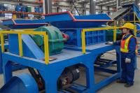 China 4200kg Heavy Duty Dual Shaft Shredder for Factory Use for sale