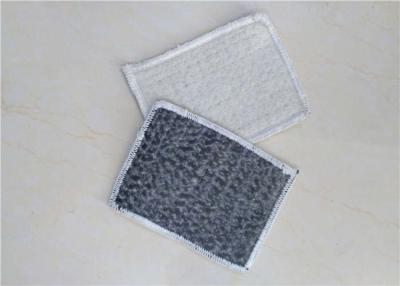 China 3600GSM-5500GSM Geosynthetic Clay Liner GCL with 4-6m Width and 30m Length for Environmental Containment for sale