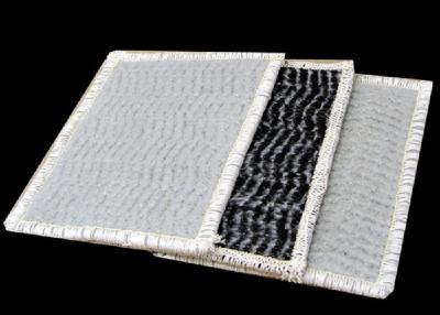 China 4000GSM Geosynthetic Clay Liner 3 Layer Bentonite Waterproof Blanket 2-6m Width for sale