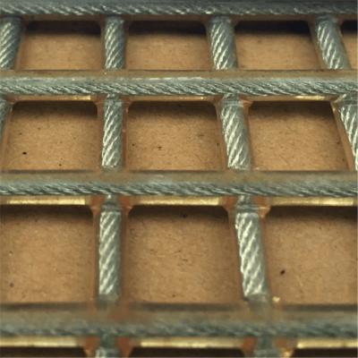 China Polyurethane Welding Screen Mesh 2mm-25mm Aperture Steel Wire Core for sale
