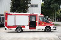 China DAILY Small Fire Truck with 3000L Water Tank and Rescue Tools for sale