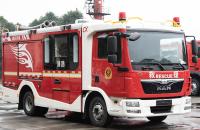 China MAN Small Fire Fighting Truck and Foam Tender with 8 Firefighters for sale