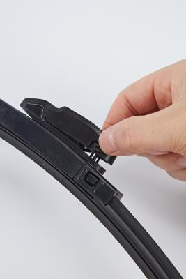 China Long-Lasting and Low-Noise Achieve Optimal Wiping with Beam Car Wiper Blades for sale