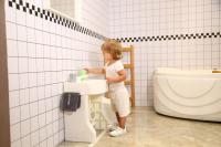 China Logo Customizable Easy To Use Children'S Wash Basin With Pedestal for sale