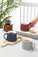 China Cute Ceramic Mugs Handmade 480ml Ceramic Unique Coffee Mug With Lines for sale