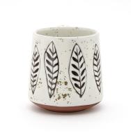 China Unique Geometric Smart Black And White Ceramic Coffee Mug For Gift for sale
