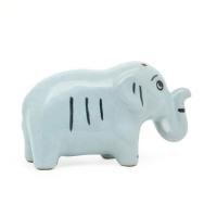 China Blue 3d Animal Shaped Pottery Stoneware Salt And Pepper Shaker With Decal On Glaze for sale
