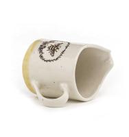 China Pottery Creamer And Sugar Set 3D Bees Silk Printed Sugar With Ceramic Lid Everyday for sale