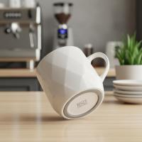 China 3D Ceramic Mug with Anti-Dumping B525 Feature 350ml Capacity and 8cm Diameter for Cafes and Restaurants for sale