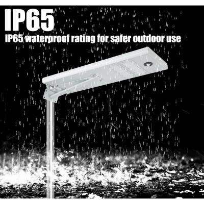 China Intelligent 60 Watt Led Solar Street Light 100lm/W Solar Battery Street Light for sale