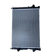 China LR117683 LR135901 Car Coolant Radiator For EVOQUE for sale