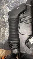 China Air Filter Housing A2720902982 Air Intake Hose Left Right Car Parts For Benz for sale