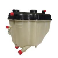 China 670031651 Expansion Tank Assembly Car Radiator Cooling System For Maserati for sale