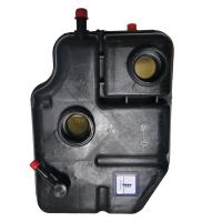 China 670031651 Expansion Tank Assembly Car Radiator Cooling System For Maserati for sale