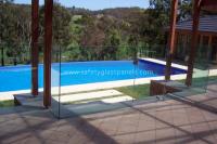 China 15mm Curved Toughened Glass Pool Fencing , Safety Decorative Pool Fencing for sale