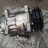 China Air Conditioning Compressor VOE 14649606 14649606 for  Excavator EC200B EC200D EC210B EC210D EC220D EC220E EC240B EC250D for sale