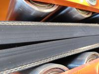 China Max 2000KG Pulling Force Belt Type Caterpillar For Extrusion Line With 7 Cylinder Pairs for sale