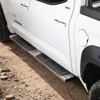 China Off-road 4x4 Stainless Steel 201Rust-proof Heavy Duty Running Boards Side Steps Nerf Bars Anti-slip Design for Toyota Tundra for sale