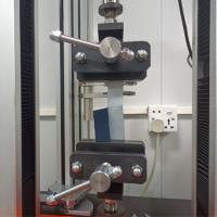 China ASTM D638 Universal Testing Machine 25-500mm/min Table Type Tensile Testing Equipment for sale