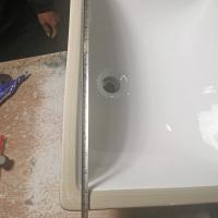 China Porcelain Ada Compliant Commercial Bathroom Sinks Undermount Smooth Polished for sale