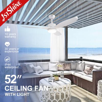 China Waterproof Outdoor Ceiling Fan with 3 Plastic Blades and White LED Light for sale