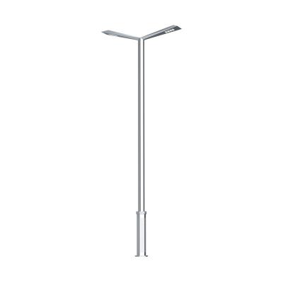China Dual Arm Brackets Galvanized Steel Light Pole For Residential Yards for sale