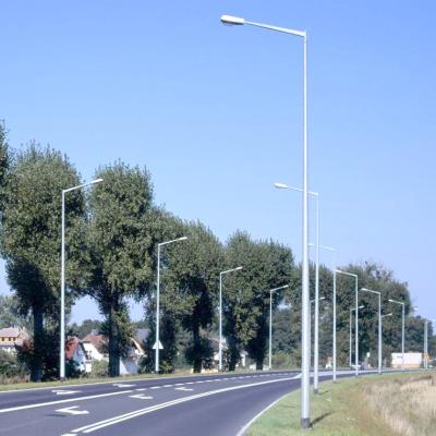 China IP65 Hot Dip Galvanised Street Light Pole With Customized Dimensions for sale