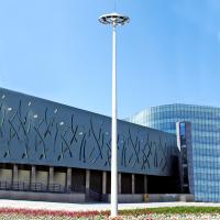 China 20m Height Galvanized Steel Light Pole Public Square Lighting Tower for sale