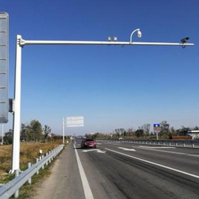 China F Shape Galvanised Steel Cantilever 6m To 10m Traffic Sign Camera And Signal Light Pole for sale