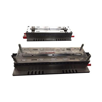 China High Transparency Lamp Housing Injection Mold For PC PMMA Automotive Lamp And Household Light Shell Production for sale