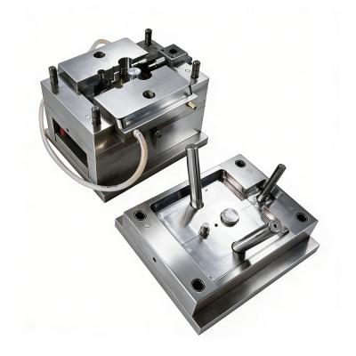 China Medical Device Parts Injection Mould Smooth Burr Free Cavity For Medical Plastic Component Production for sale